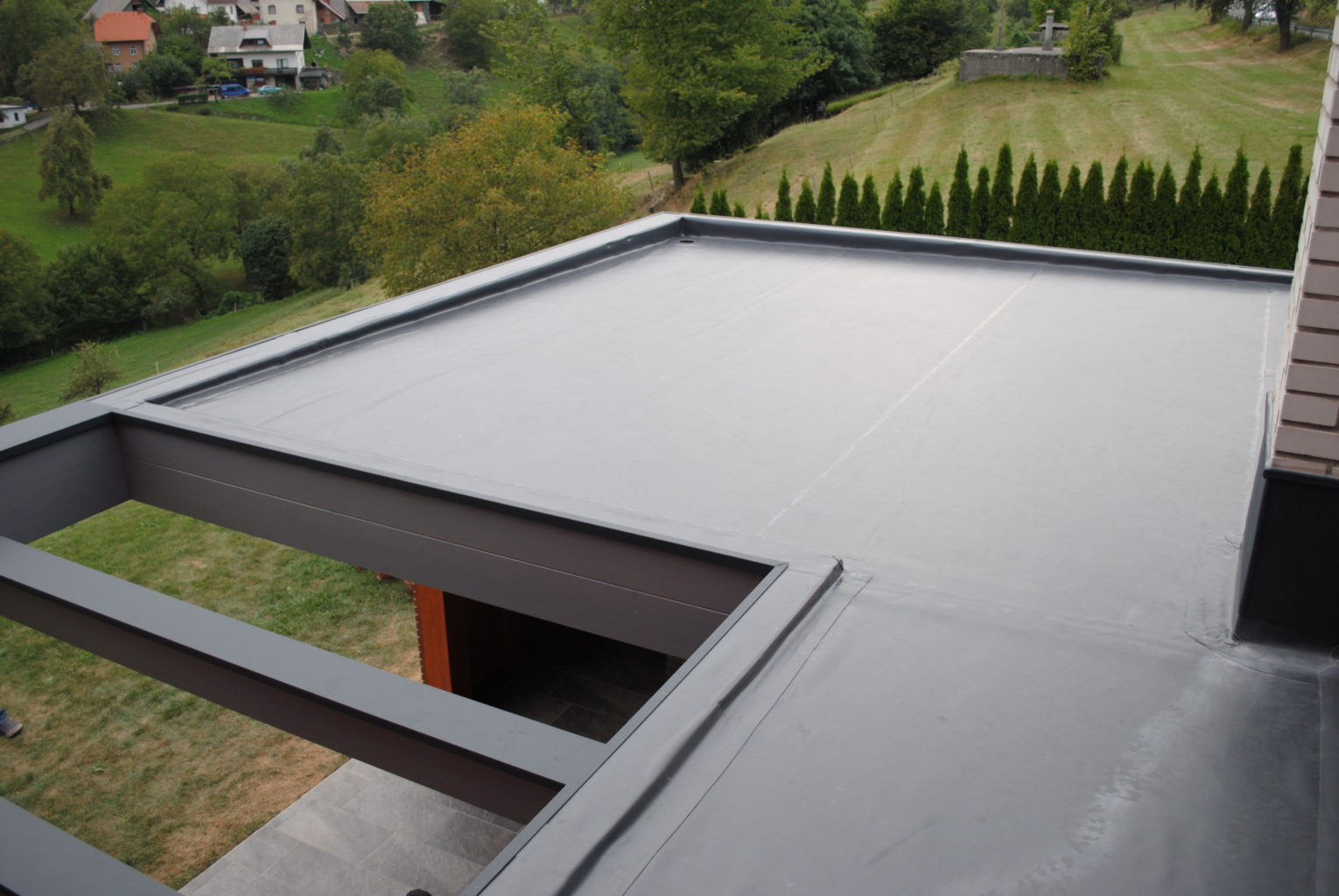 Žlebovi, obrobe, nadstreški, frčade,… - Stavbno kleparstvo